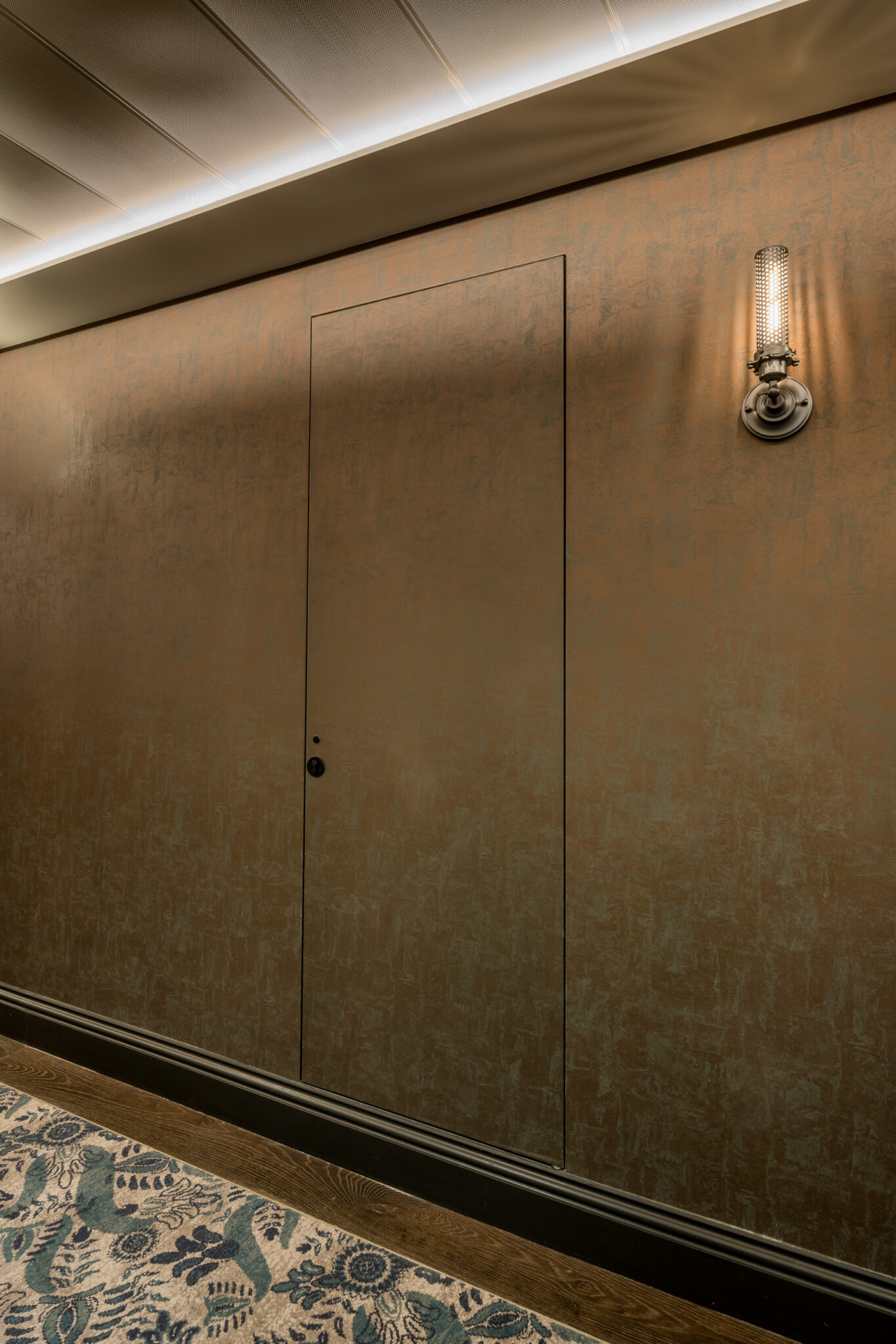 The 3 main finishes for the Quadra Riser Door - Selo