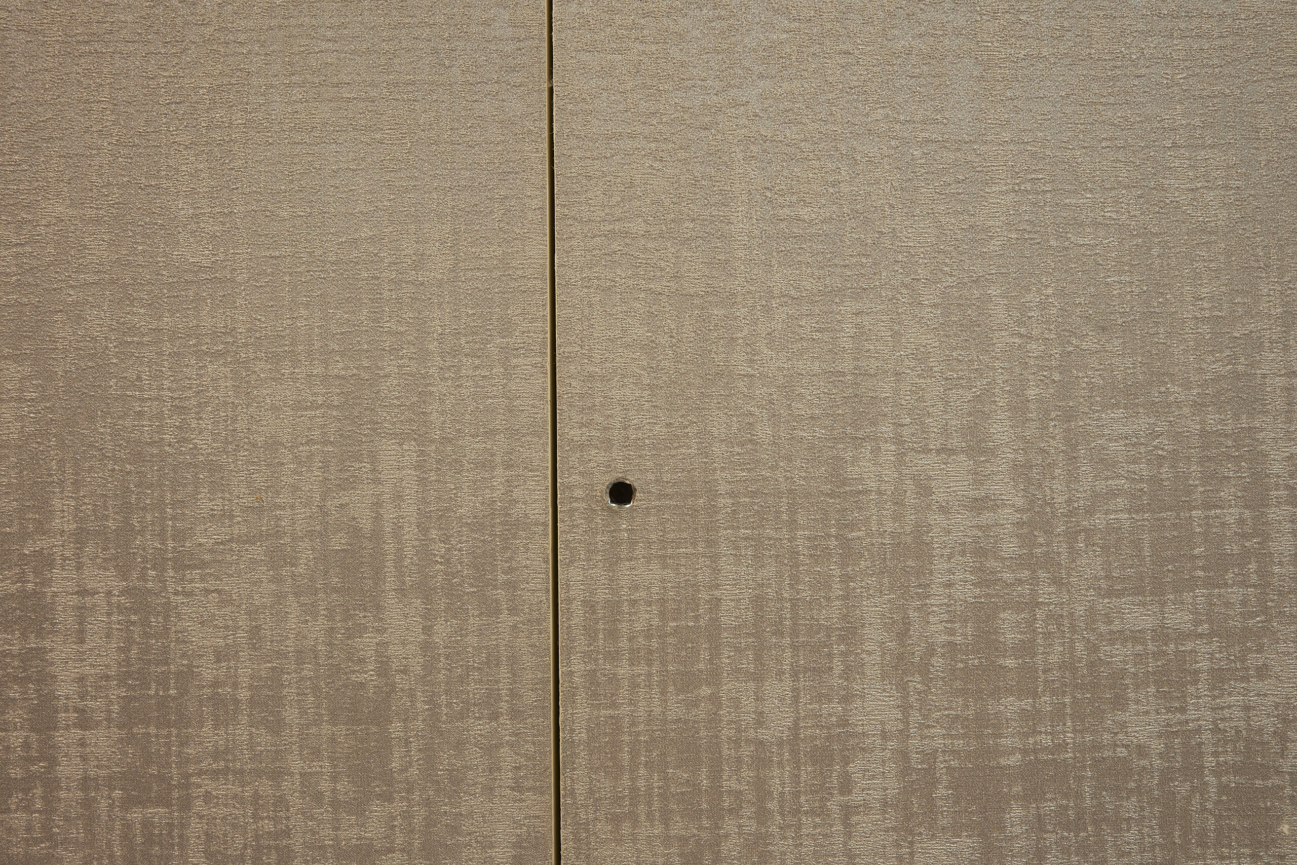 The 3 main finishes for the Quadra Riser Door - Selo