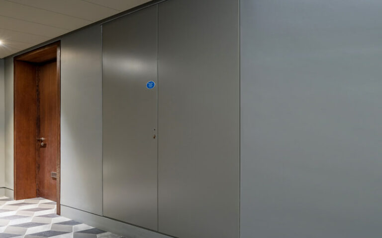 Quadra+® Metal Riser Doors - Selo